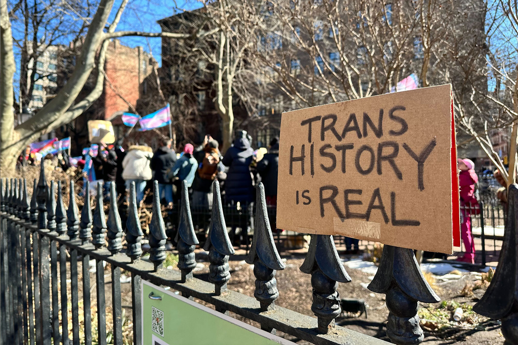 "Can't spell history without a T": Hundreds protest Trump's trans ...