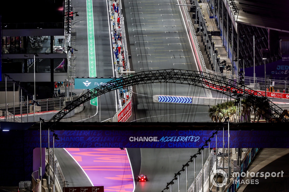 Fórmula E Arabia: Victoria dramática de Gunther en el estreno del Pit Boost