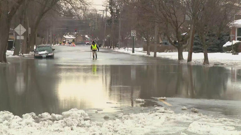PHOTOS: Water main break coating Skokie in ice, water