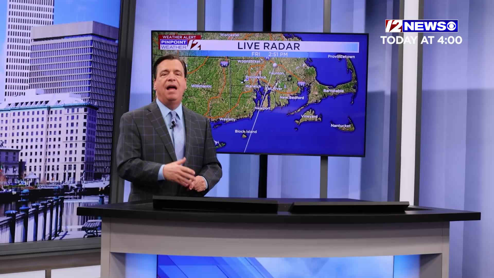 Coming up at 4: Tony's tracking messy weather for the weekend Coming up at 4: Tony's tracking messy weather for the weekend