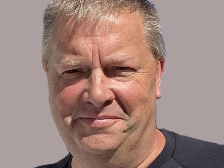 Ted Schauer, Darien Ward 1 Candidate