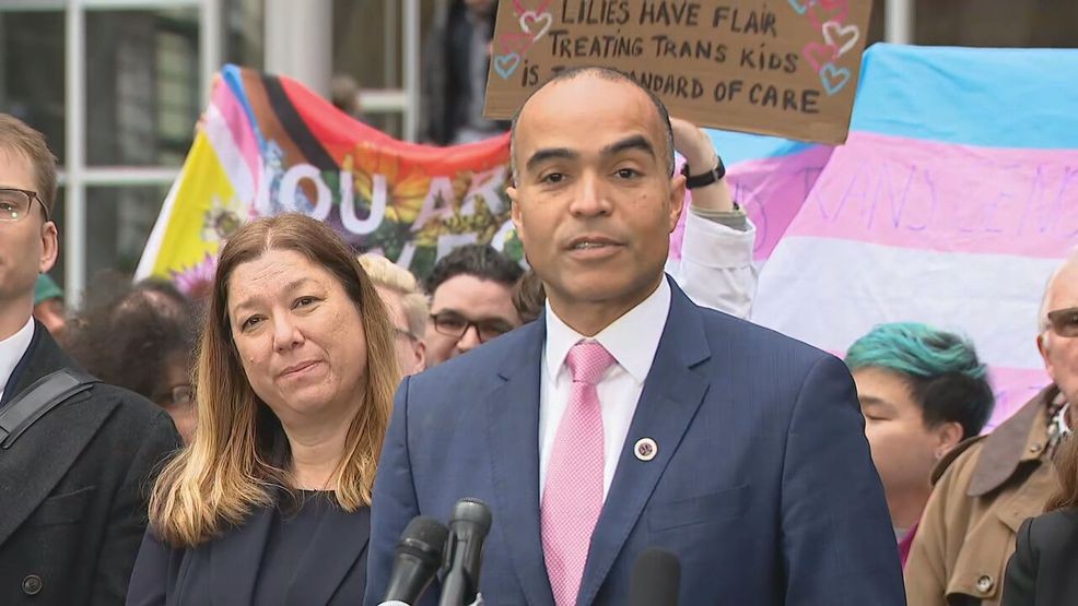 Federal judge in Seattle blocks Trump order on gender-affirming care ...