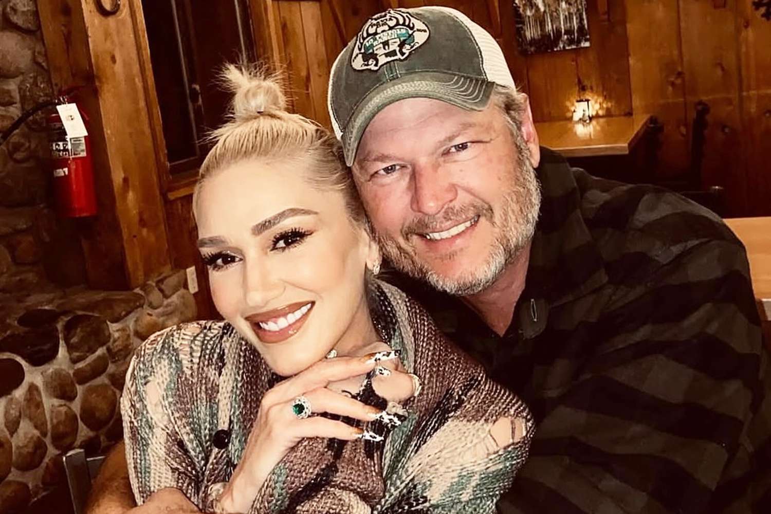 Blake Shelton Shares Sweet Photo with Wife Gwen Stefani to Celebrate ...
