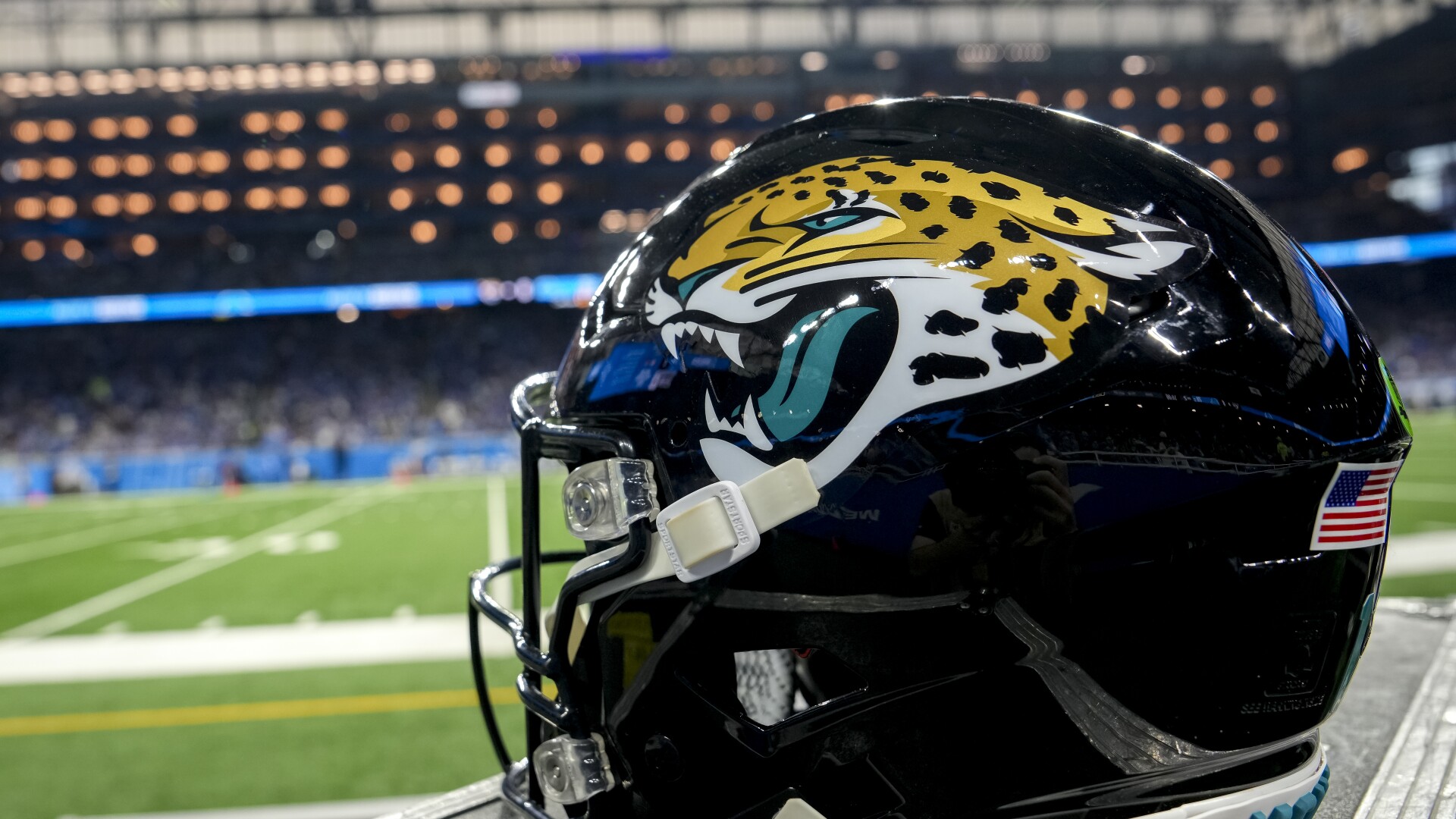 Jaguars sign OL Jerome Carvin, RB Kevin Harris