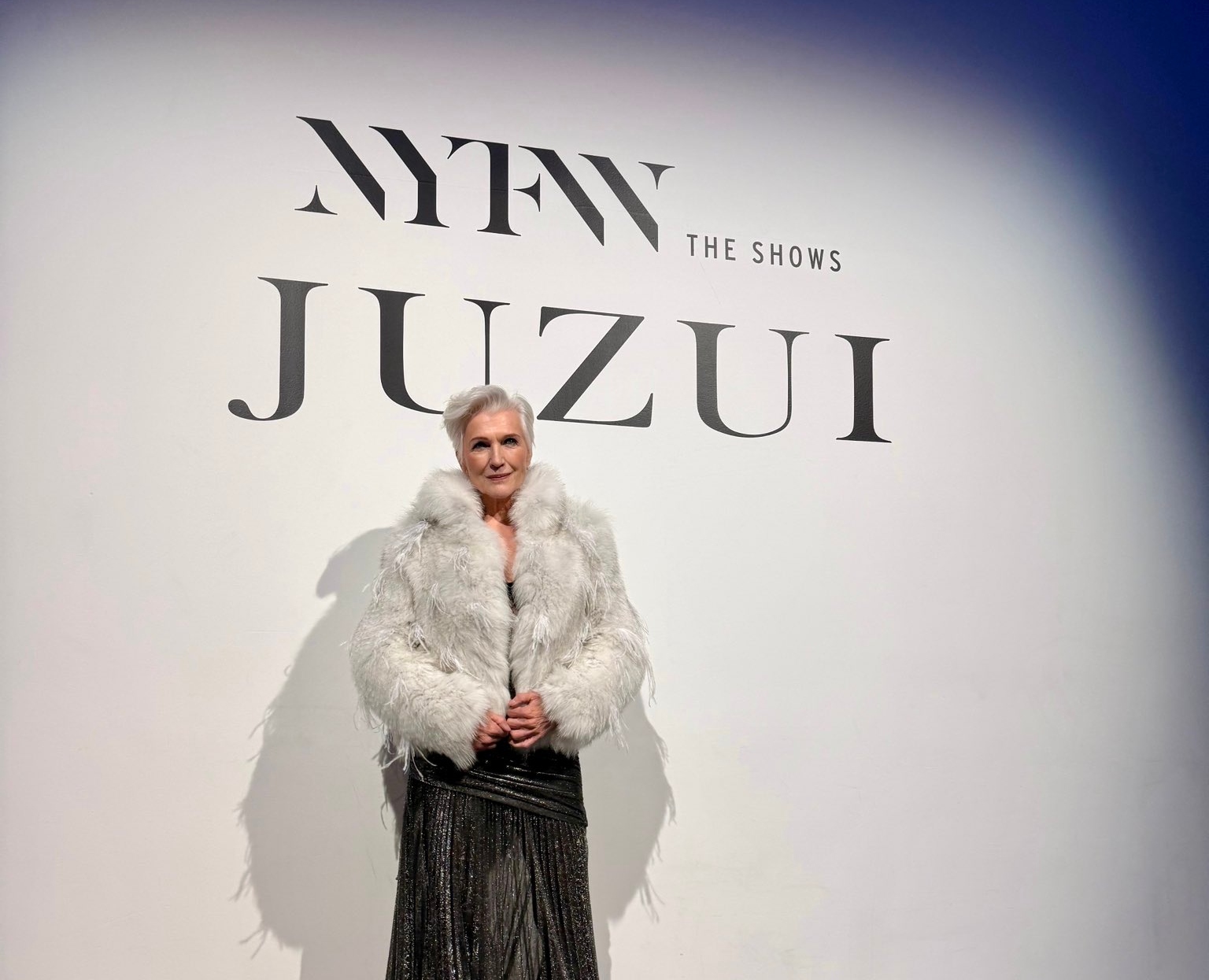 Maye Musk deslumbra en la Semana de la Moda de Nueva York a los 76 años