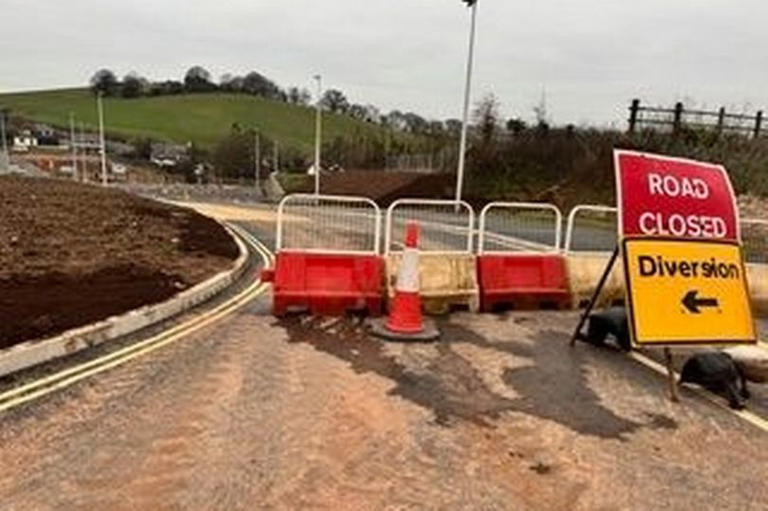 Fears over road closure at vast new Exeter housing estate