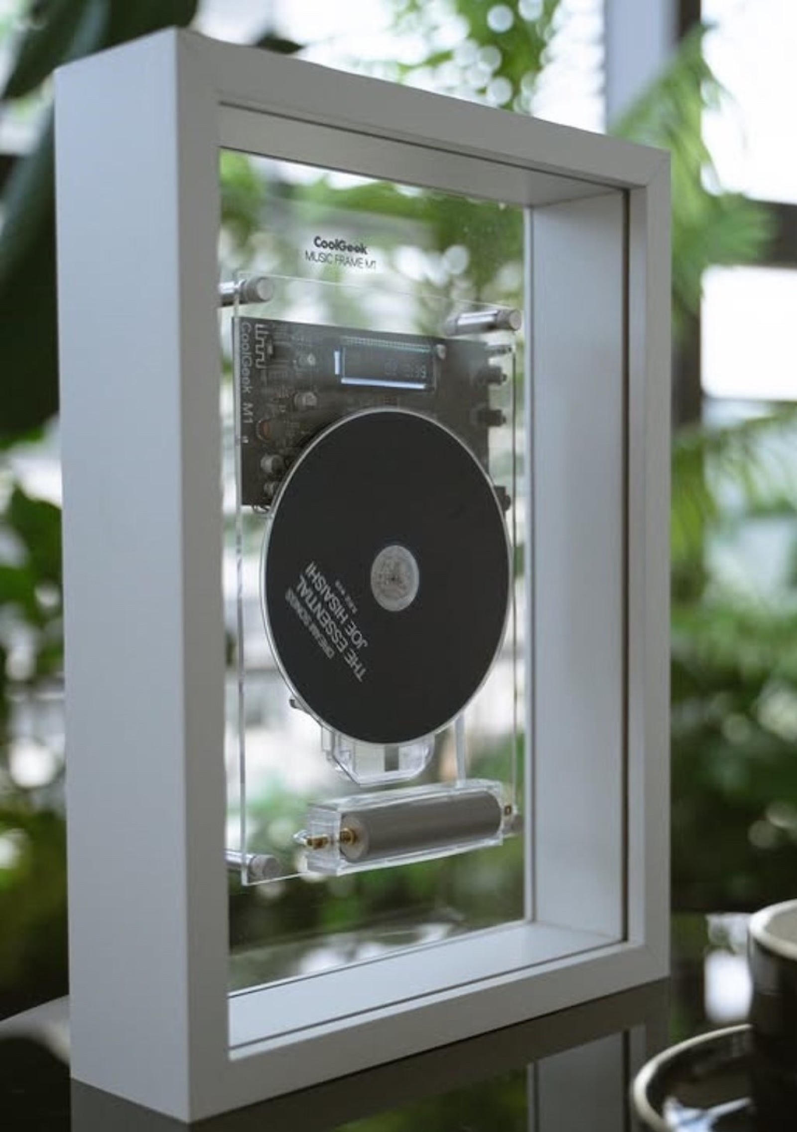 CoolGeek MusicFrame M1, lecteur CD audio qui joue la transparence