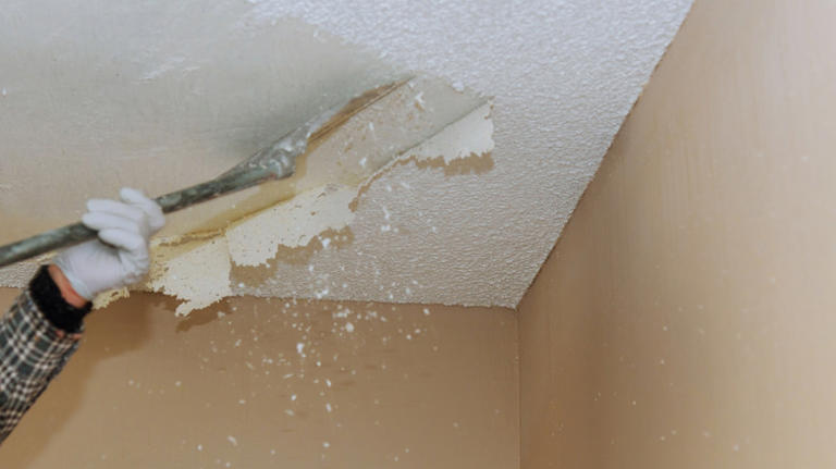 The Correct Way To Repair Water Damage On Popcorn Ceilings (& Mistakes ...