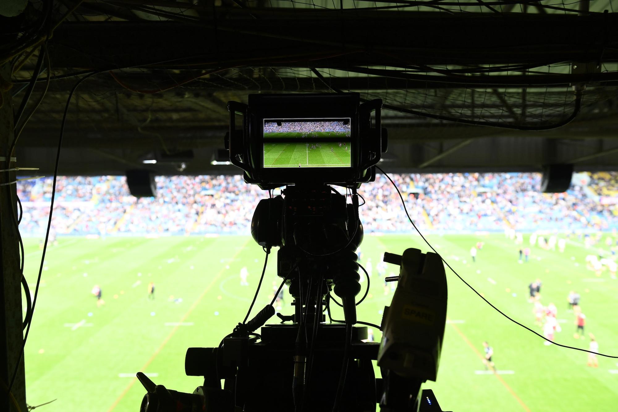 Rugby league on tv: how to watch leeds Rhinos v Wakefield Trinity ...