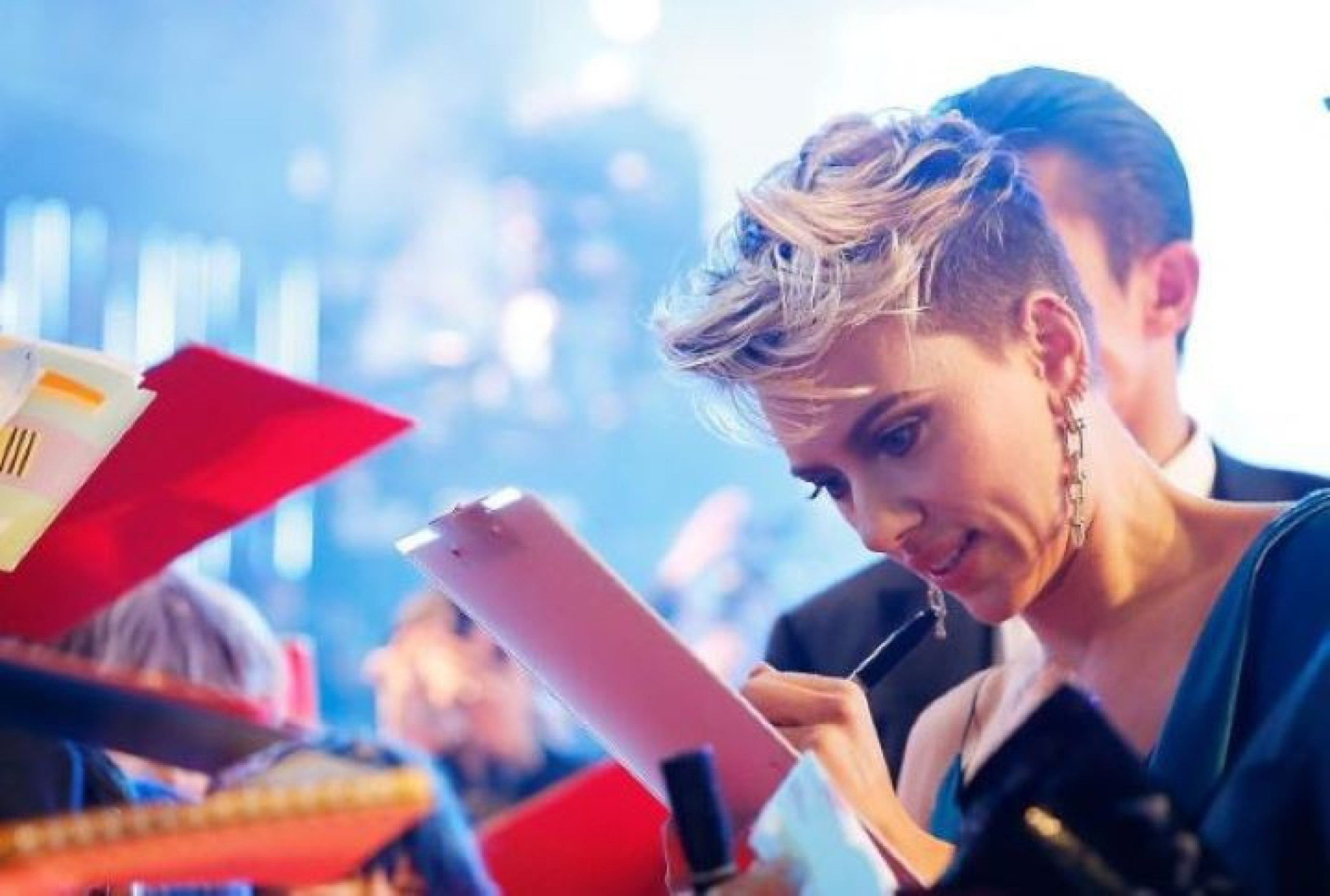 The everyday problems faced by left-handed people