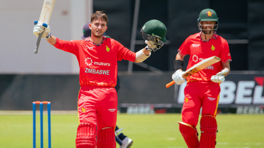 Brian Bennett's 169 puts Zimbabwe 1-0 up