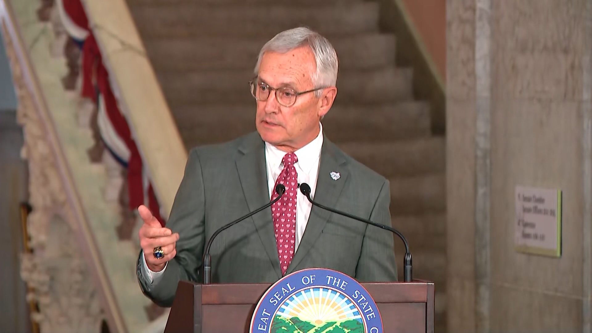 Jim Tressel speaks after being sworn in as lieutenant governor of Ohio