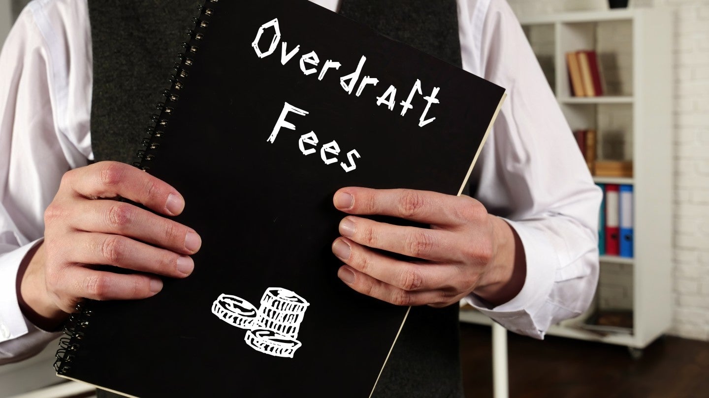 US lawmakers introduce resolutions to overturn CFPB’s overdraft rule