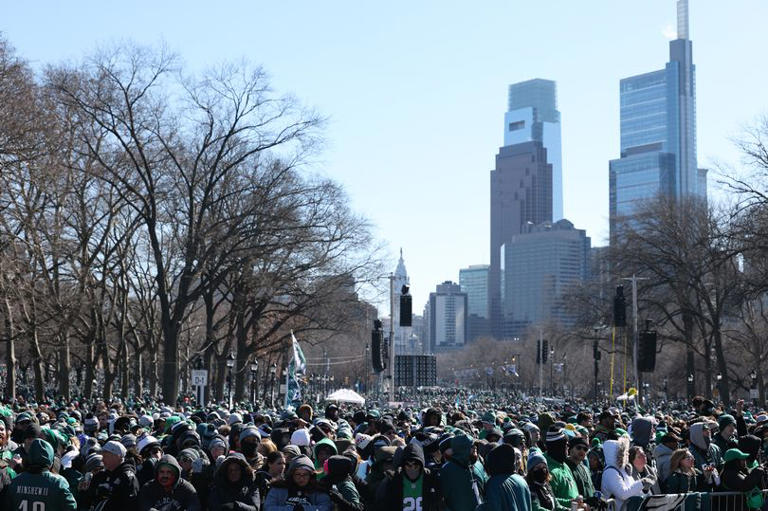 Philadelphia police issue statement as two women shot at Eagles parade ...