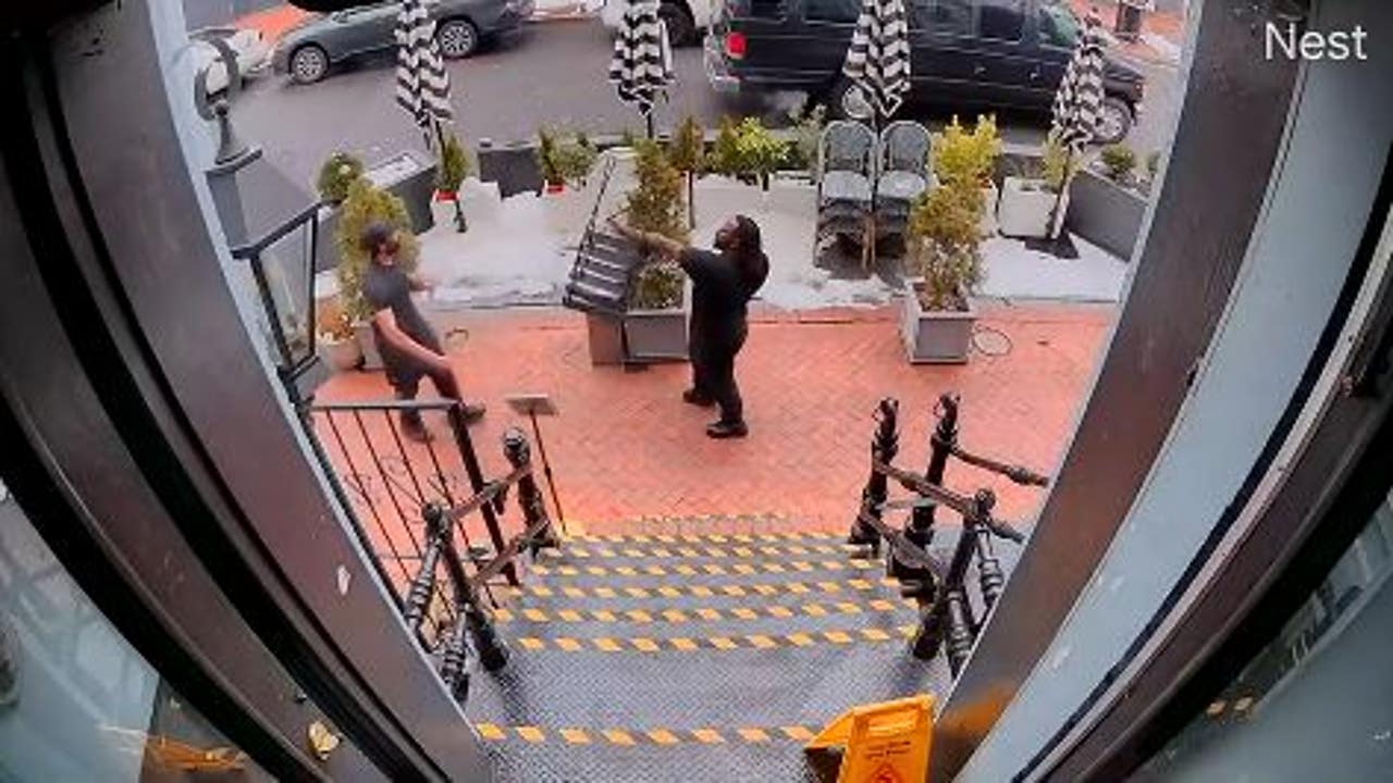 Surveillance video shows Dig restaurant employee wielding knife during ...