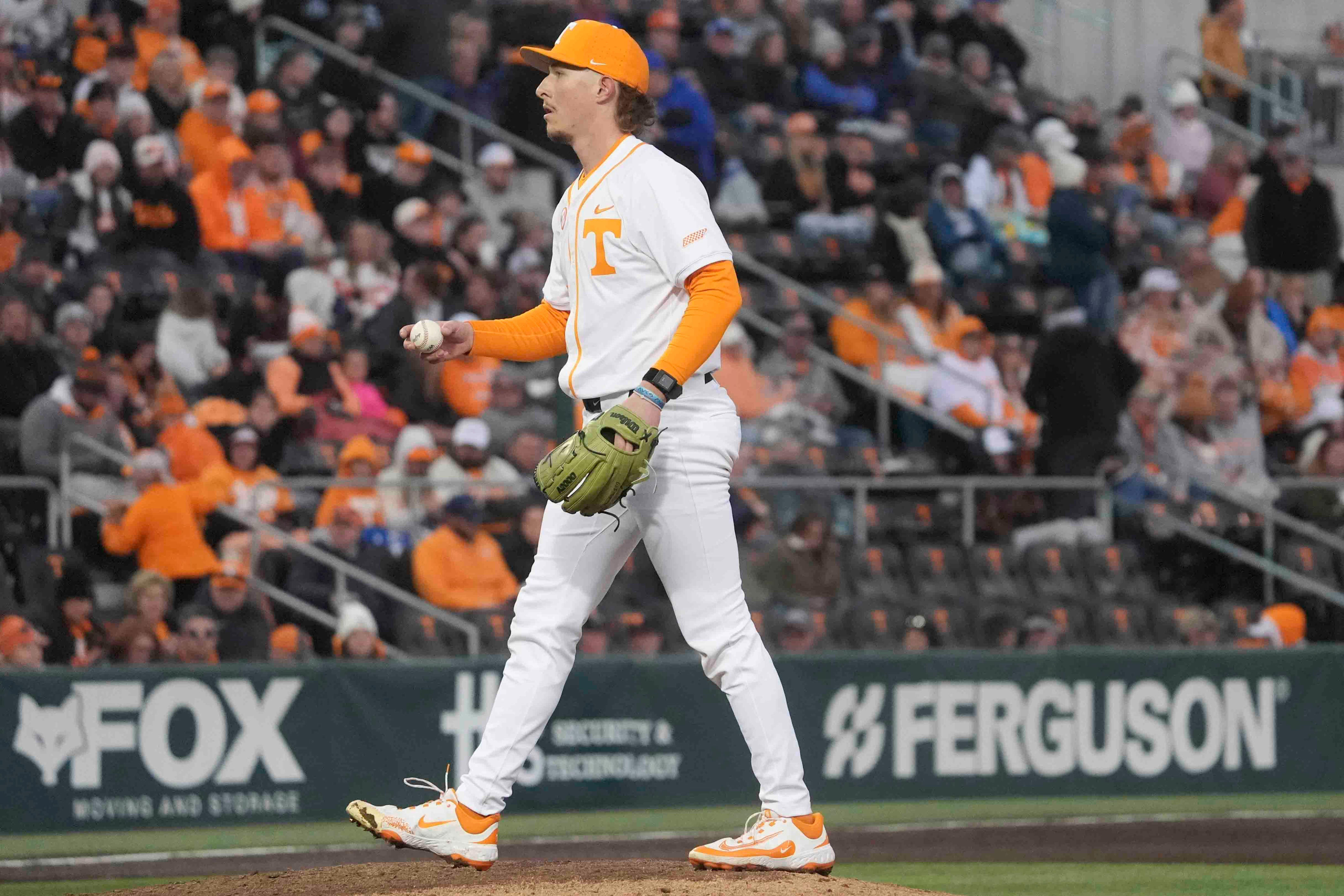 Tennessee pitcher Tanner Franklin throws 102 mph fastball vs Oklahoma State