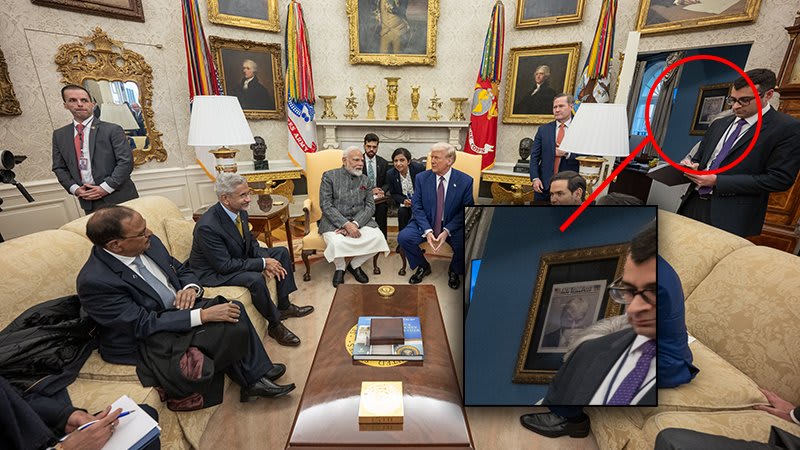 Trump mugshot has been hung outside the Oval Office: photo