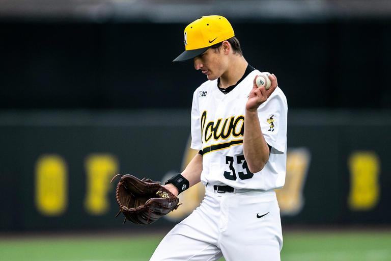 Iowa baseball's Gabel Mitchell and Cade Obermueller Named to Midseason ...