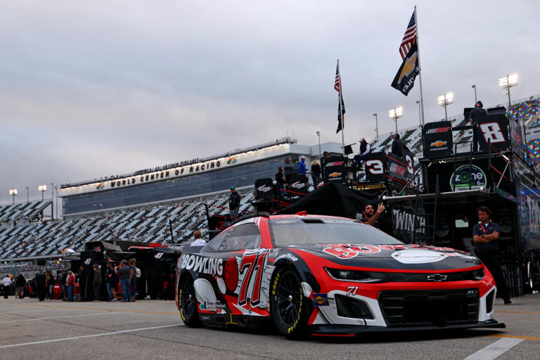 Watch: 'The Big One' strikes in NASCAR Truck Series race at Daytona