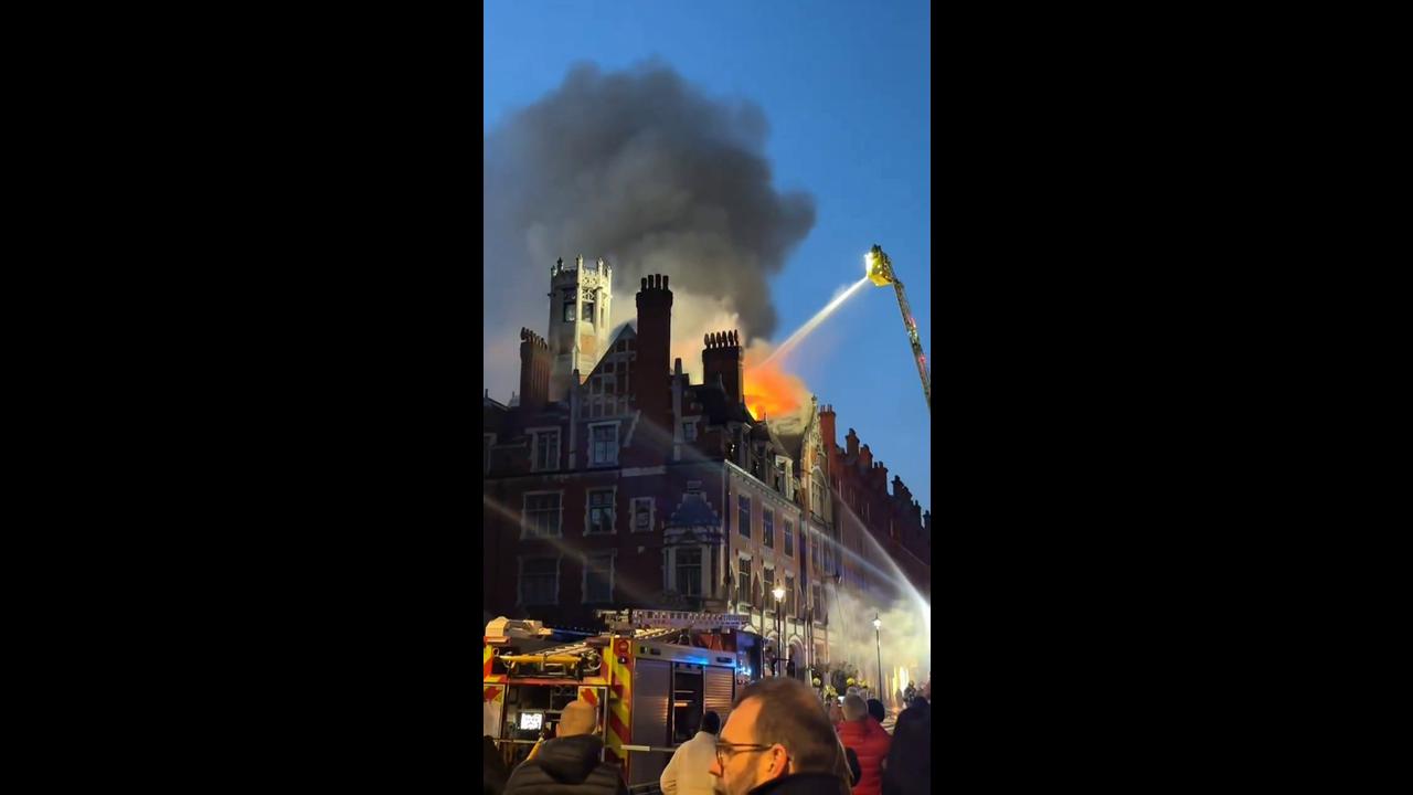 Chiltern Firehouse evacuated as fire spreads through the building