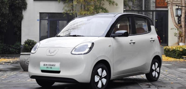 五菱宏光MINI EV五门版来了！续航205公里，电动城市小怪兽