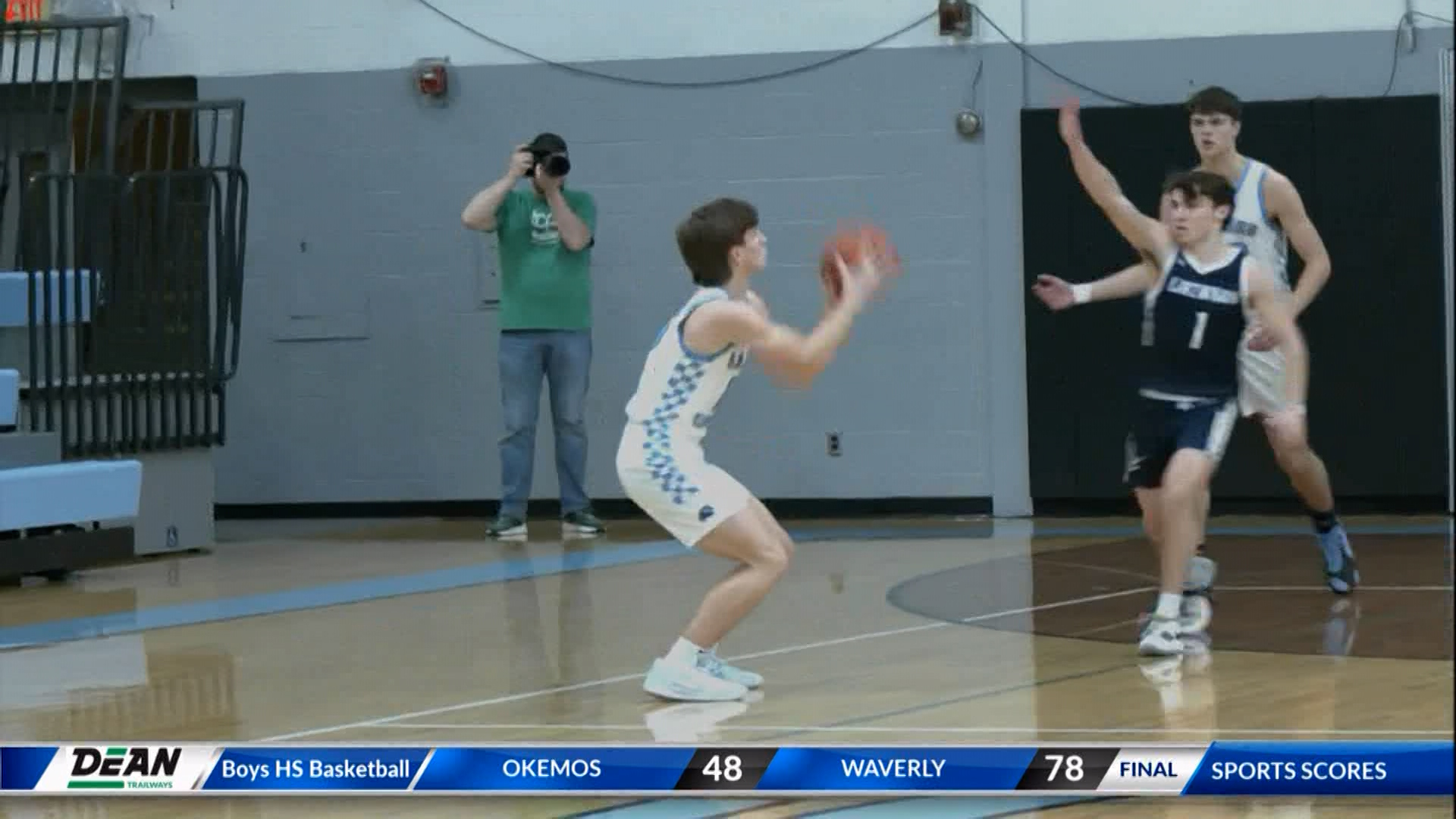 Tolfree's big night leads Lansing Catholic past Lakewood