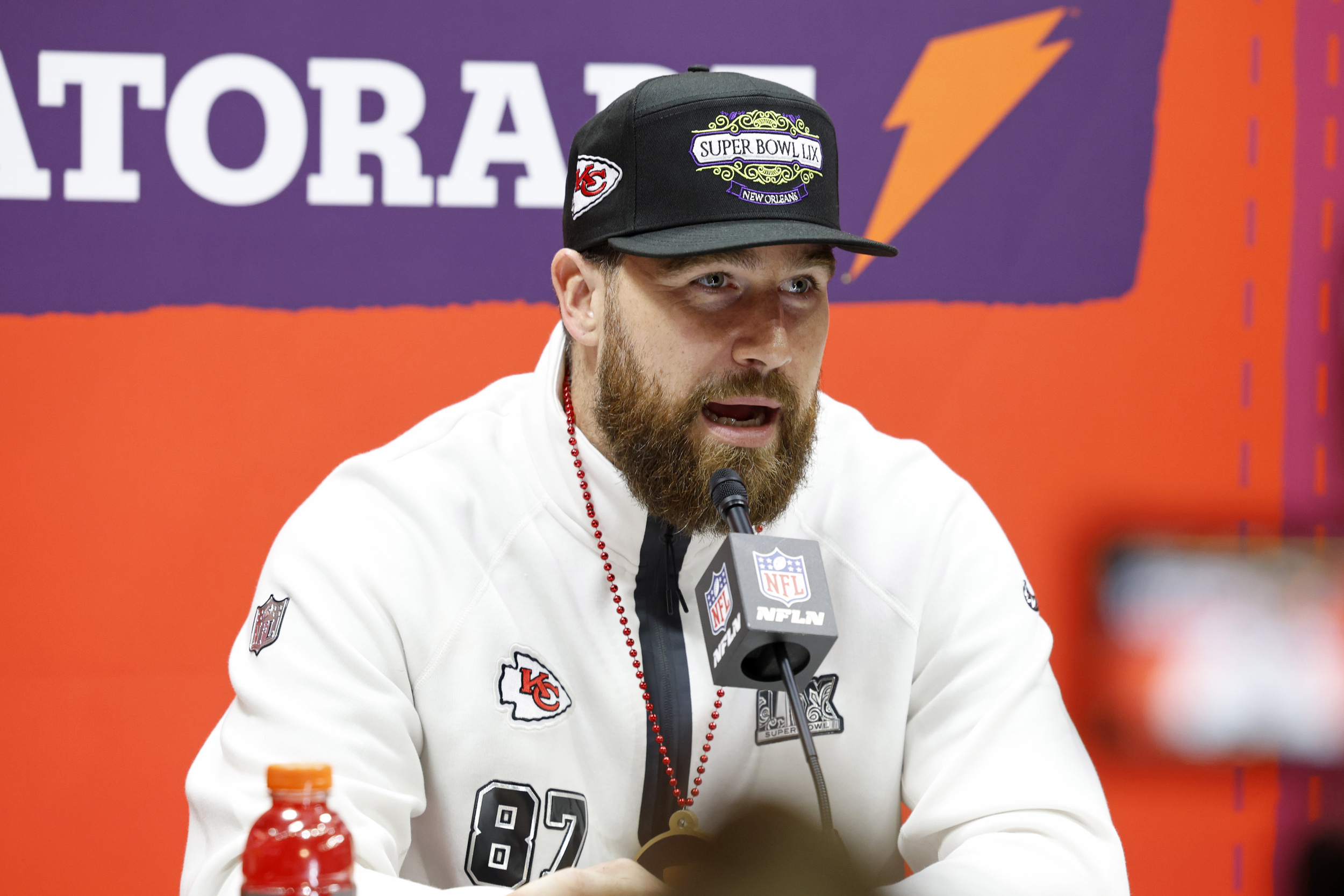 Chiefs reportedly give Travis Kelce ultimatum for retirement decision
