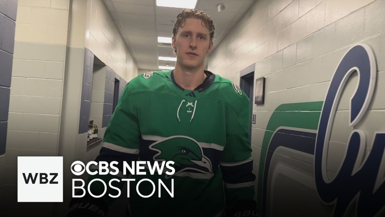 Endicott hockey player Jack Smiley to play first game 3 years after stroke