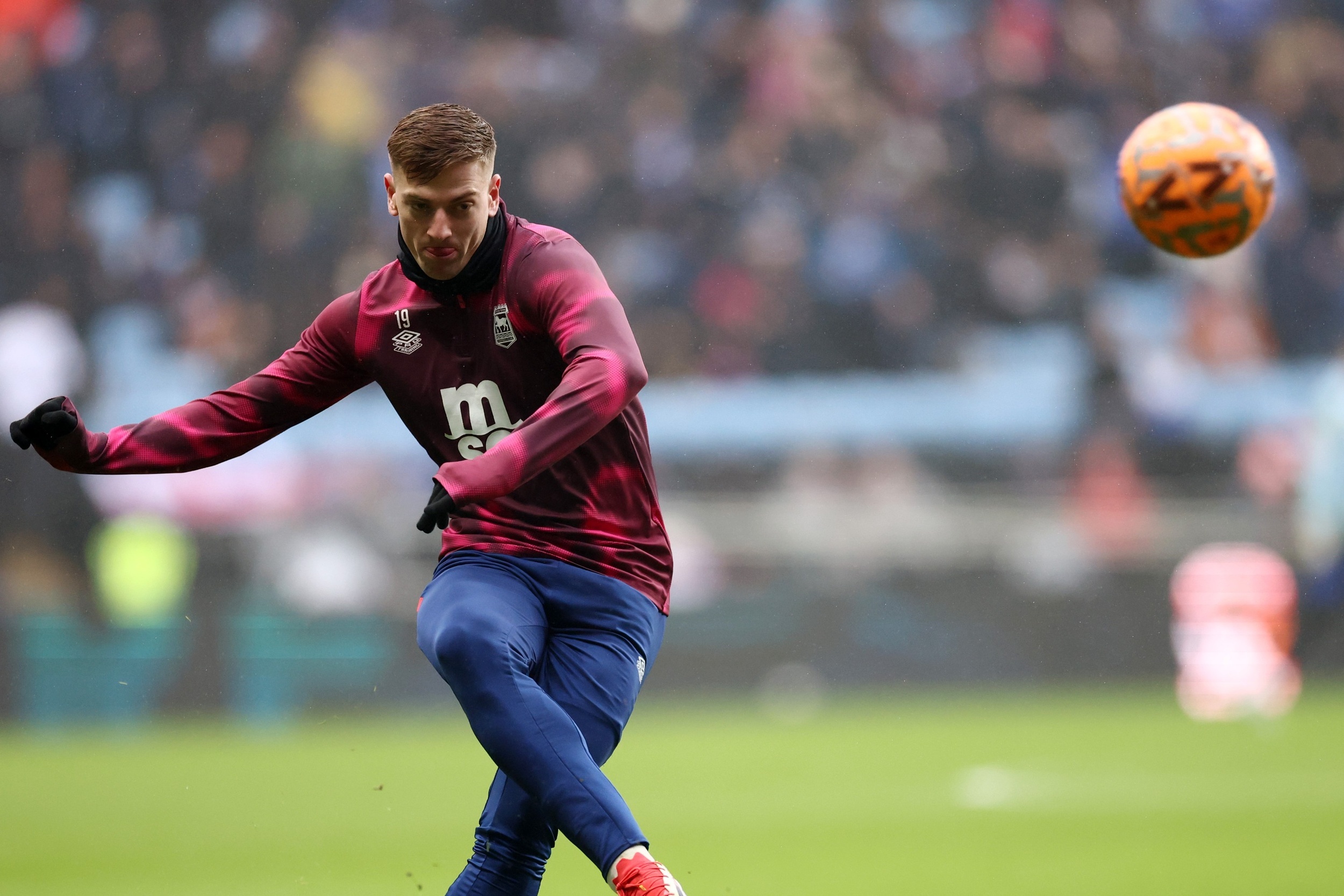 Much fancied Premier League striker wanted at Man United; one thing ...