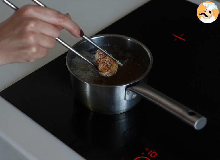 Poulet frit coréen à la sauce épicée au gochujang - dakgangjeong