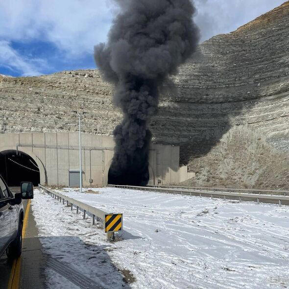 Fiery Wyoming tunnel crash kills 'at least 2' as drivers describe '45 ...