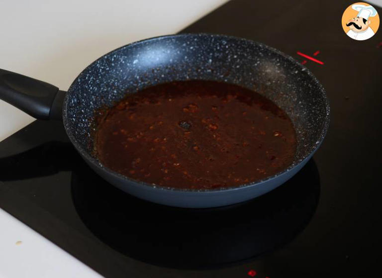 Poulet frit coréen à la sauce épicée au gochujang - dakgangjeong