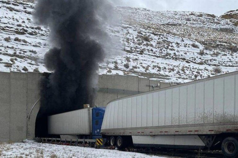 Horror tunnel crash as multiple people feared dead in Green River ...