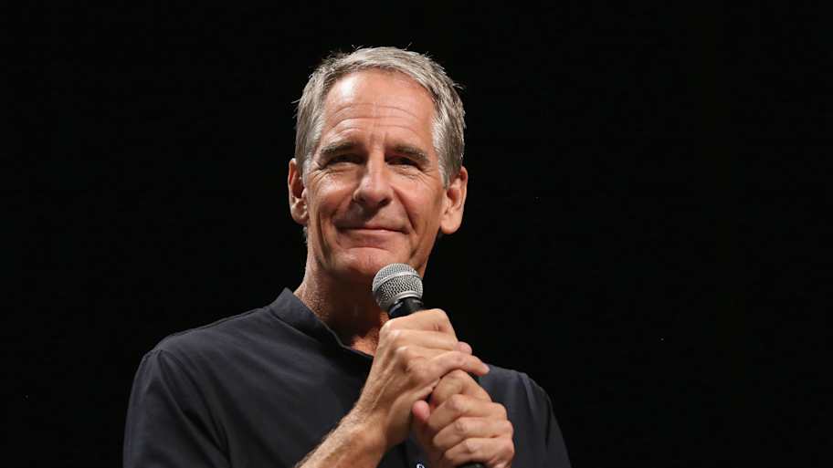 Is Jonathan Archer really the worst Star Trek captain of all time?