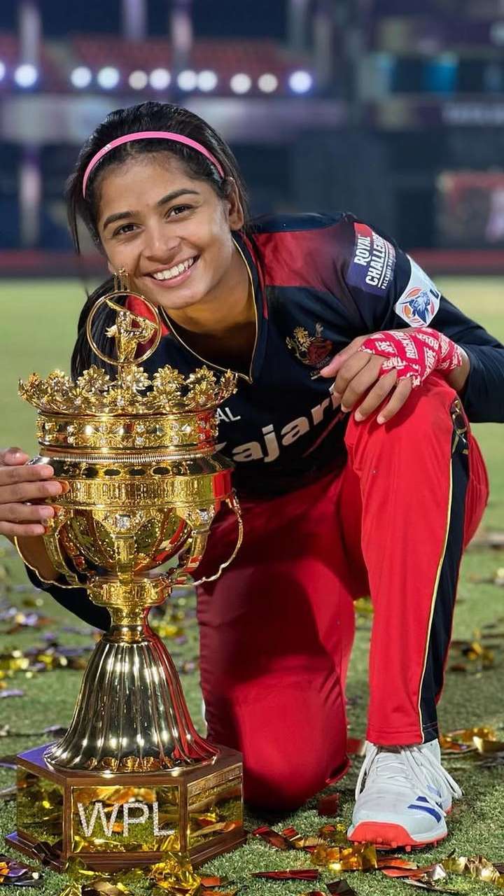 Check Cricketer Shreyanka Patil’s Education, Career And Highest Records