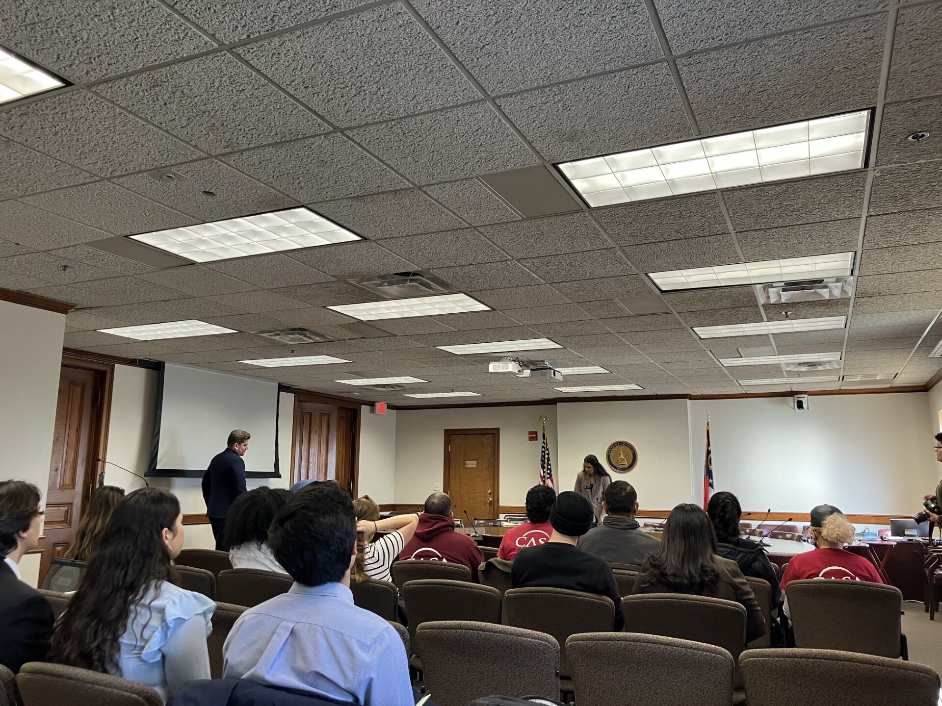 Georgia state senator hosts community hearing on immigration