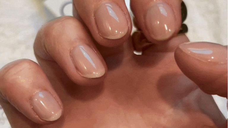 Oubliez les ongles en gel ou en résine, la manucure BIAB est la ...