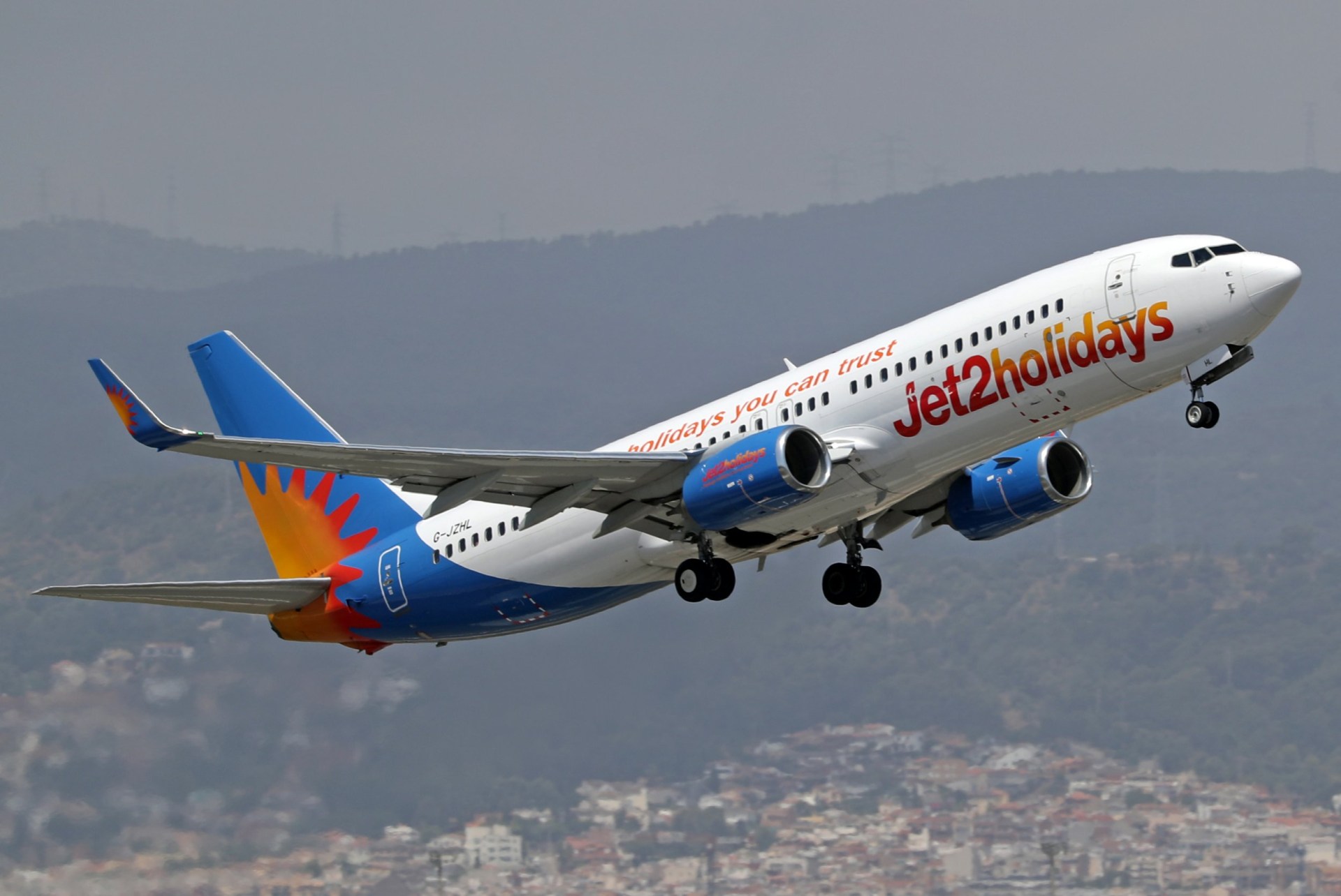 Jet2 flight to UK makes emergency landing after man dies on board