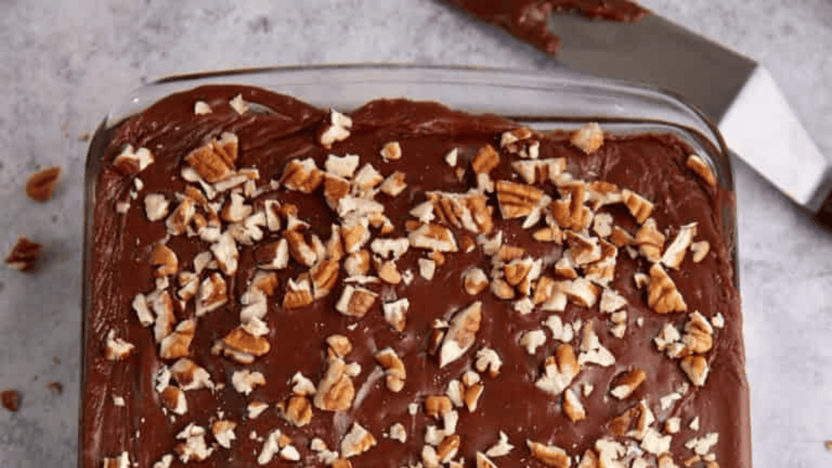 Bake Big, Share More: 21 Shareable Cakes Made for Every Crowd