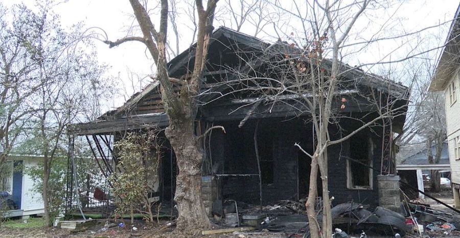 Highland residents concerned after abandon house fire scorches ...
