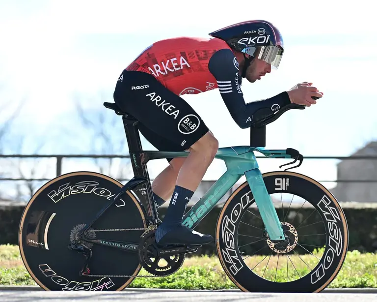 Designed by AI, Ekoi Pure Aero is the Next Spaceship Aero TT Helmet to ...