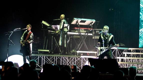 Rockets, il live all'Auditorium col sound «spaziale» anni '80 di ...