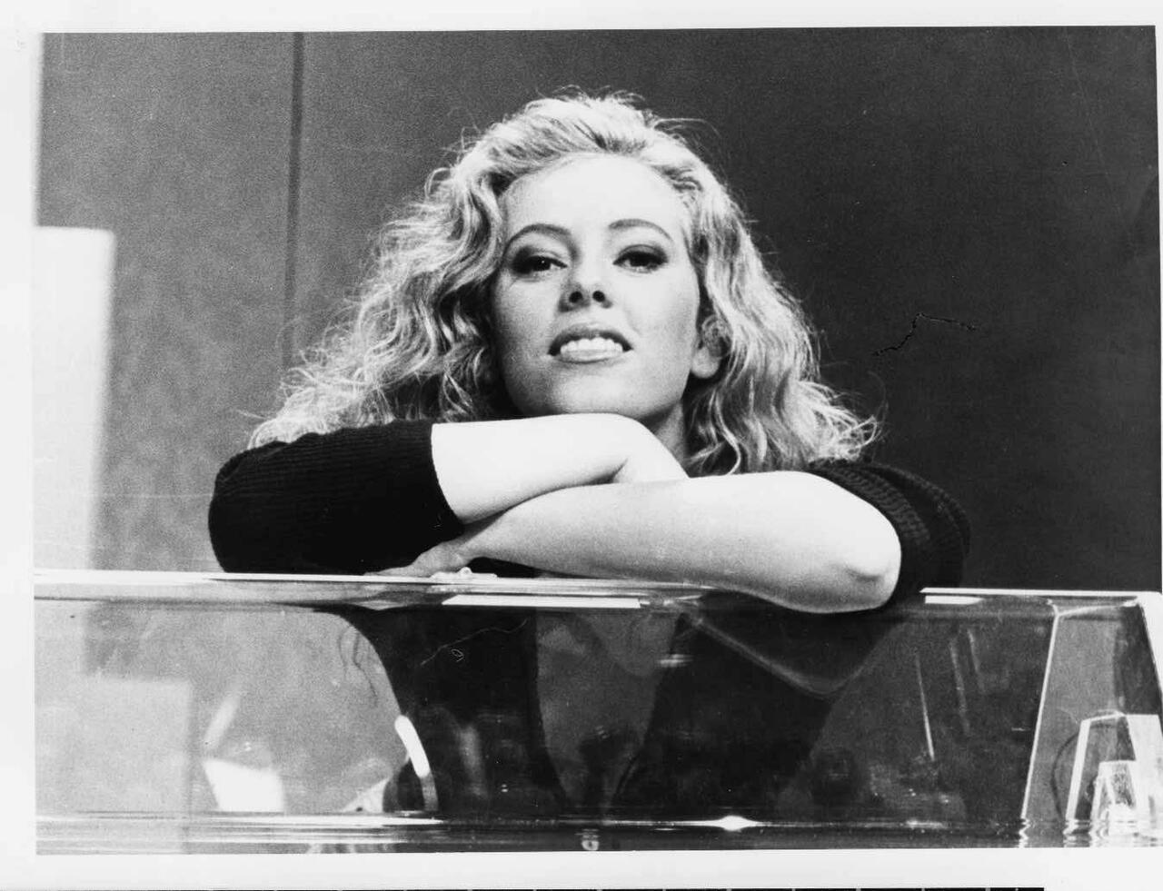 Alessia Marcuzzi co-conduttrice a Sanremo 2025, chi è: età, dove vive ...