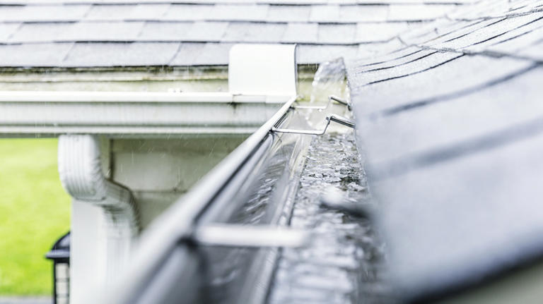 Here's A No-Tool Step You May Be Missing When Cleaning Your Gutters