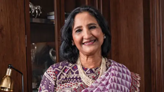 Meet the Wife of Rakesh Jhunjhunwala, India’s ‘Warren Buffett,’ Whose ...