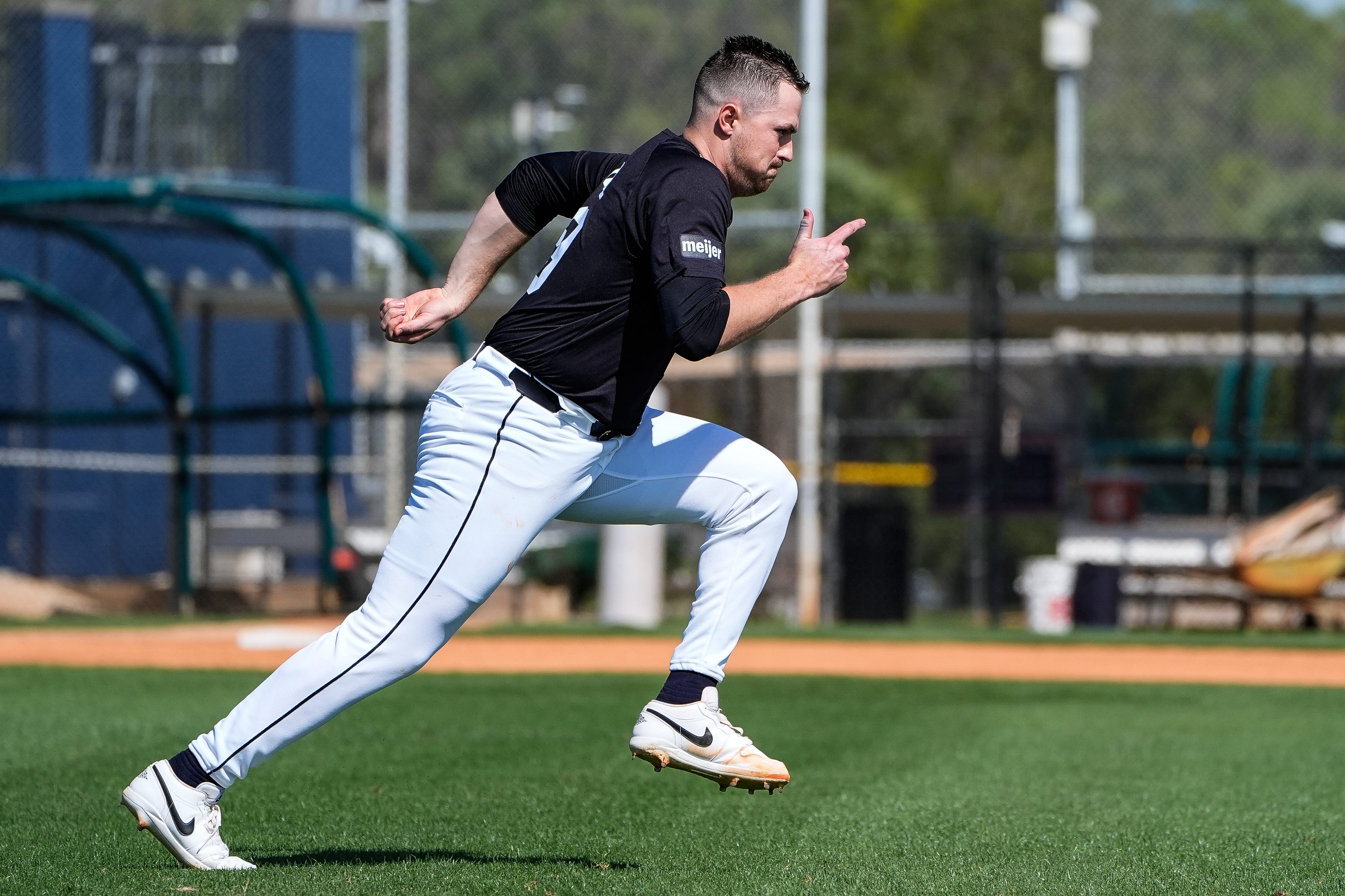 Inside Mark DeRosa's recruitment of Tarik Skubal to pitch for Team USA