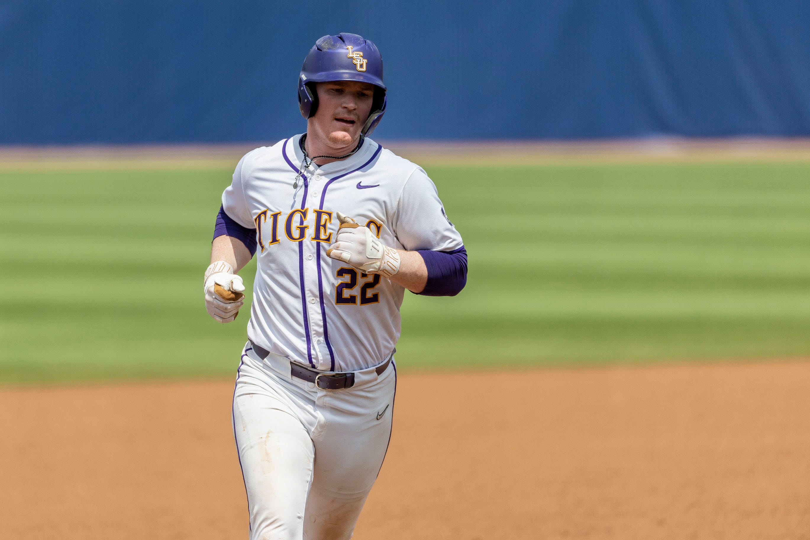 LSU baseball powers past Purdue Fort Wayne to move to 2-0