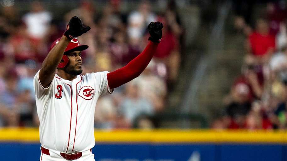 Look: Cincinnati Reds Post Hilarious First Day of Camp Photos