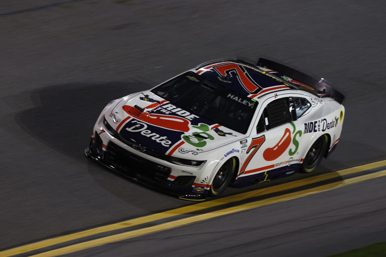 NASCAR at Daytona: Starting lineup for 2025 Daytona 500 and paint ...