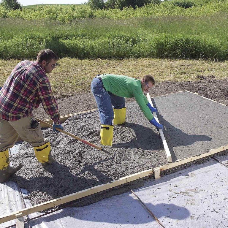 How to Pour a Concrete Slab